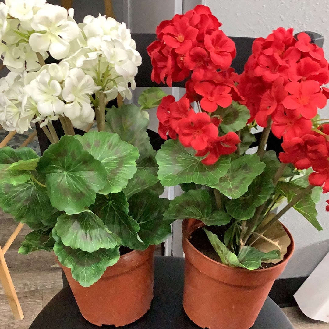 Potted faux geranium – My Father’s Daughter Vintage